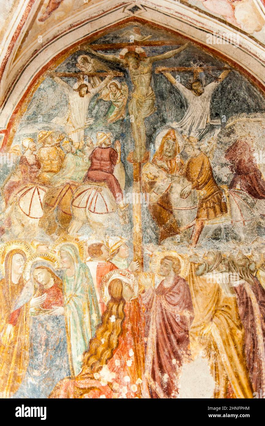 Crucifixion, Jésus sur la Croix, fresque dans la Basilique Crucifix ...