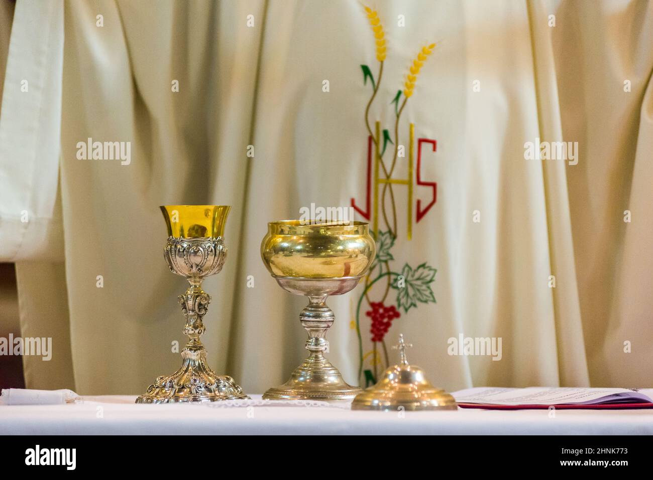 Eucharistie ou calice de la sainte communion Banque de photographies et ...