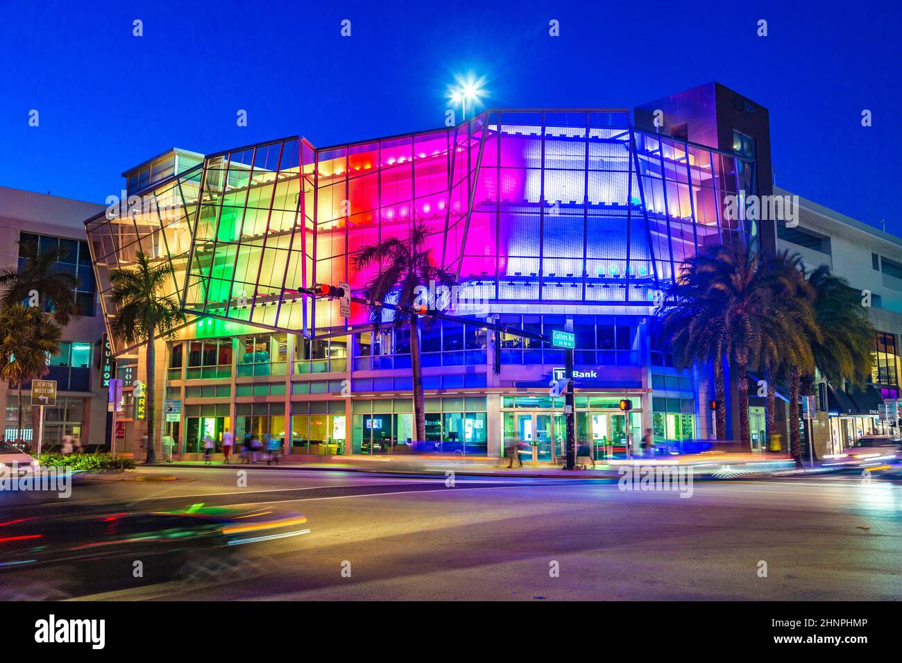 Batiment neuf et moderne Banque de photographies et d’images à haute ...