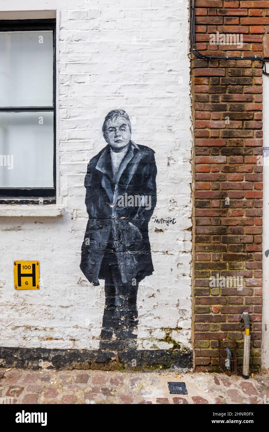 Portrait du célèbre artiste gay Francis Bacon sur un mur que la ...