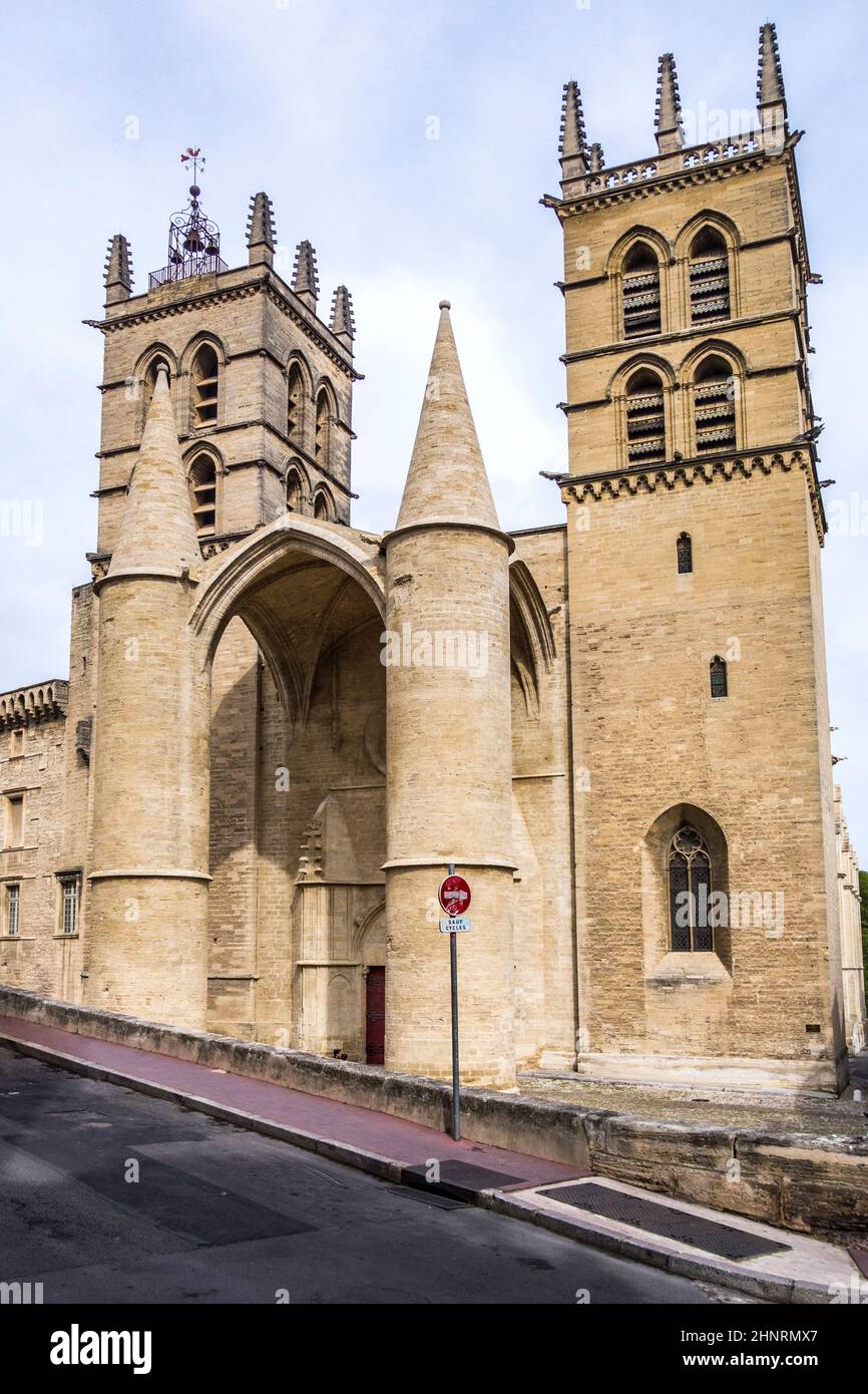 Cathédrale de Montpellier, correctement la Cathédrale Saint-Pierre de ...