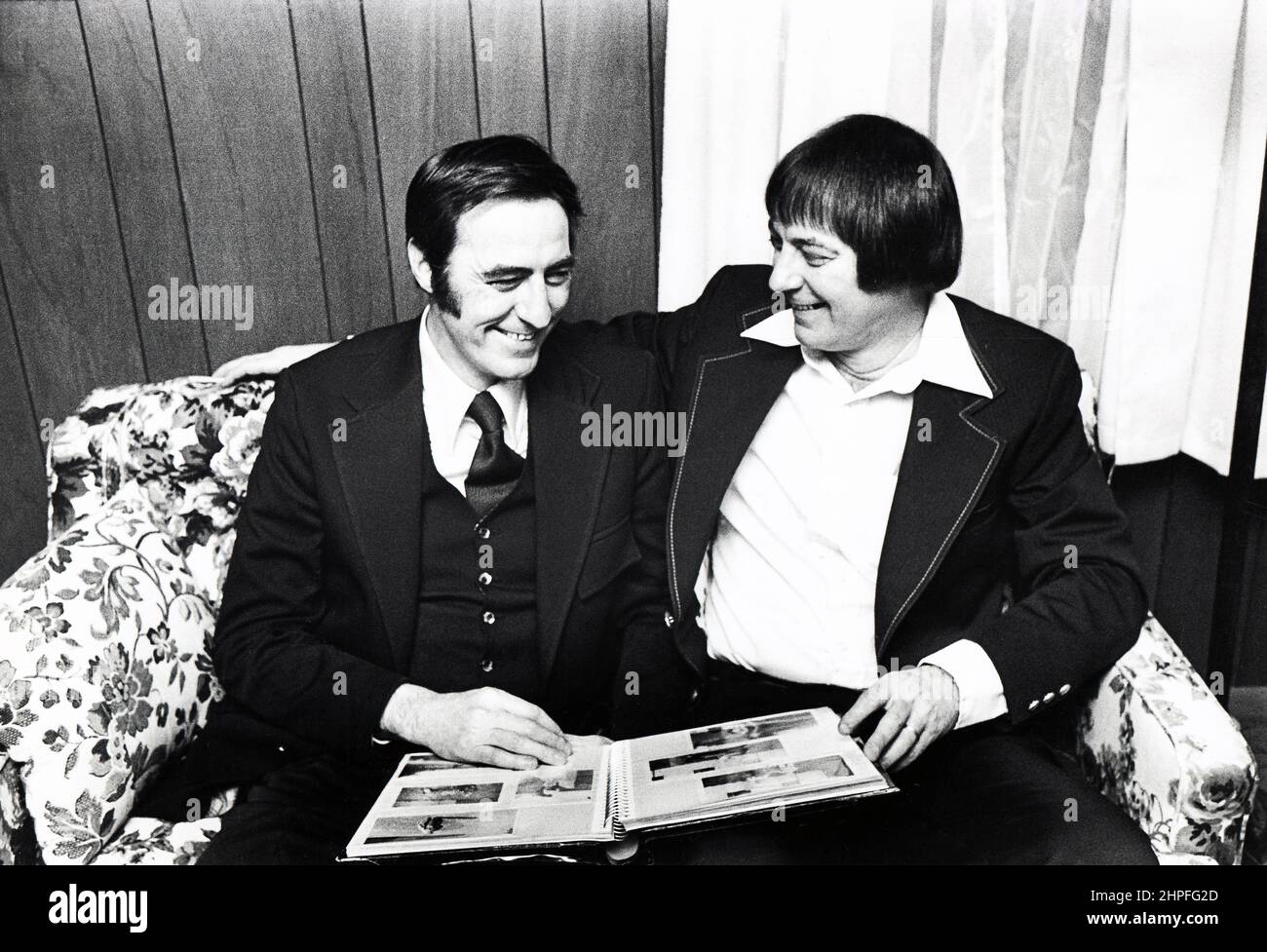 JIM JUMEAUX ; hérédité vs environnement. Les jumeaux se sont séparés ...