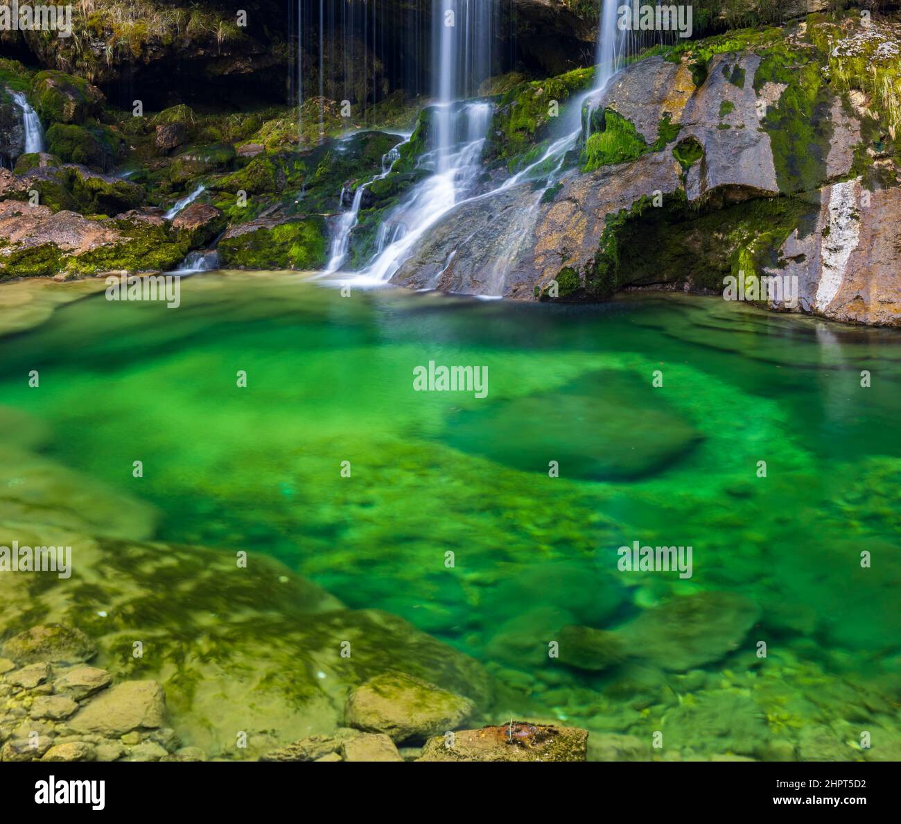 Cascade Virje (Slap Virje), parc national de Triglavski, Slovénie Photo ...