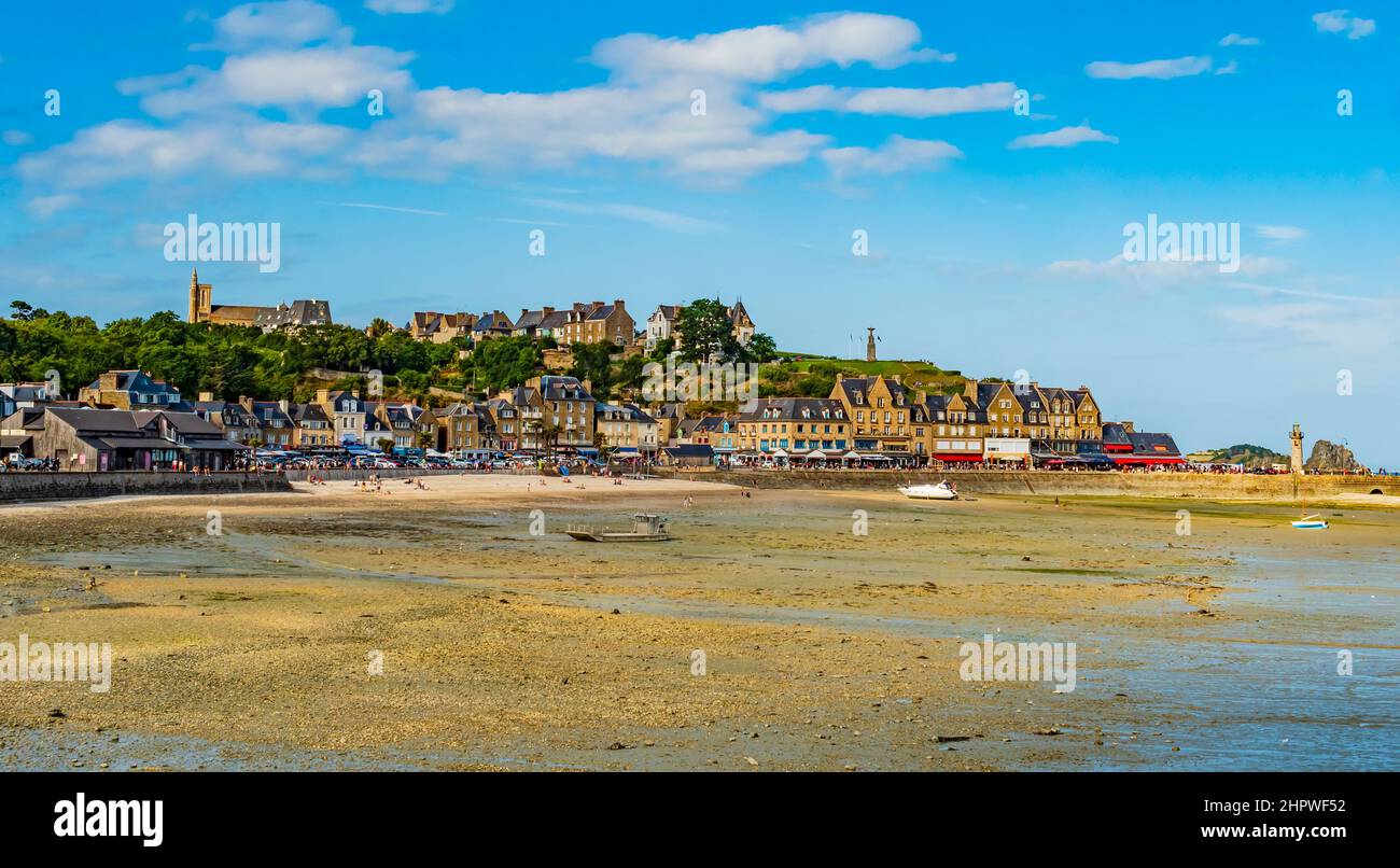 Cancale port Banque de photographies et d’images à haute résolution - Alamy