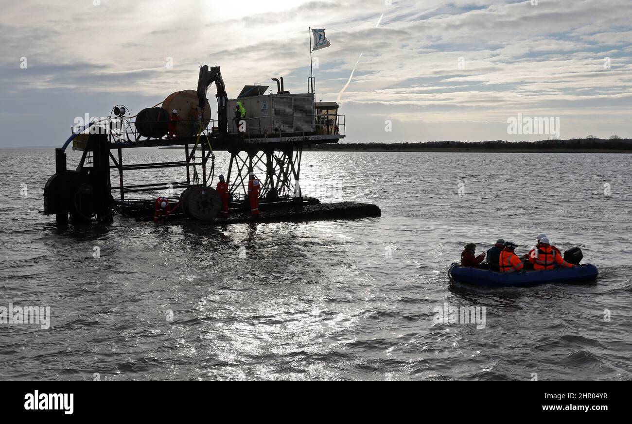 Câble sous marin fibre optique Banque de photographies et d’images à ...