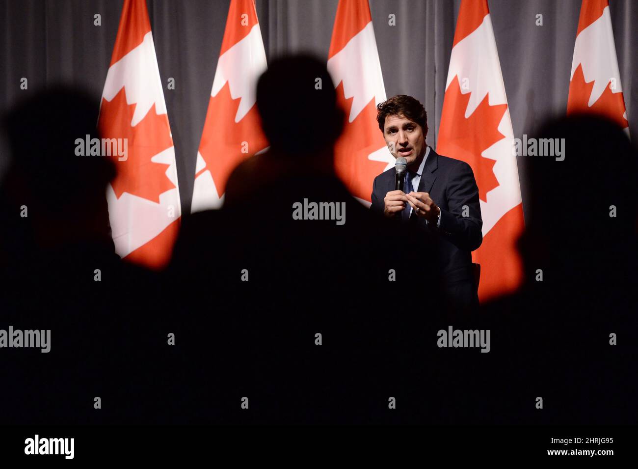 Justin Trudeau, chef du Parti libéral du Canada, s'adresse à ses ...