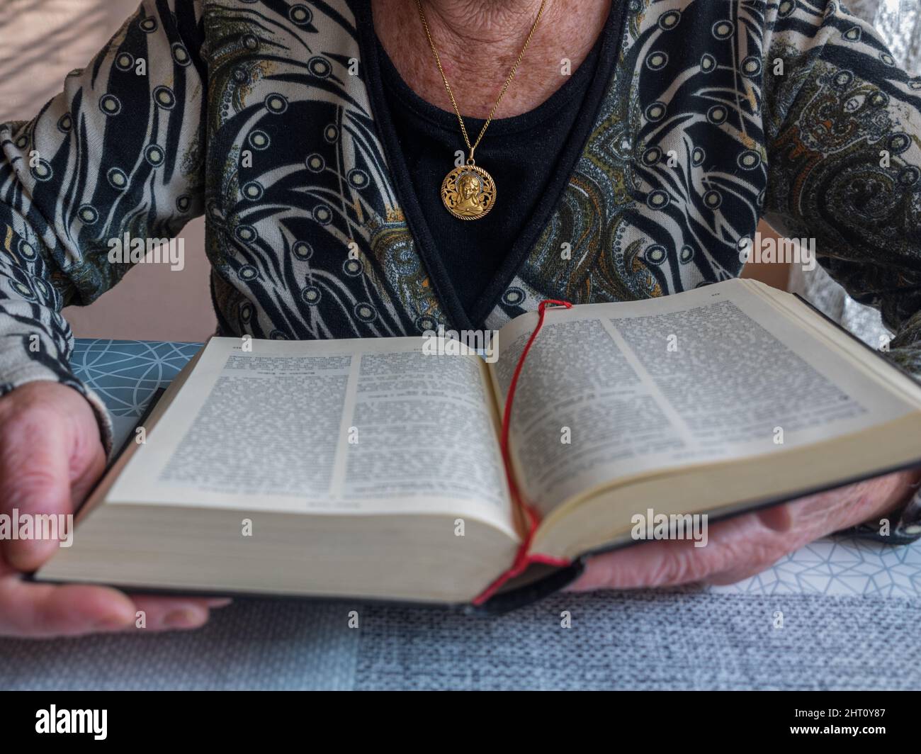 El lirio es un símbolo de la virgen maría para Banque de photographies ...