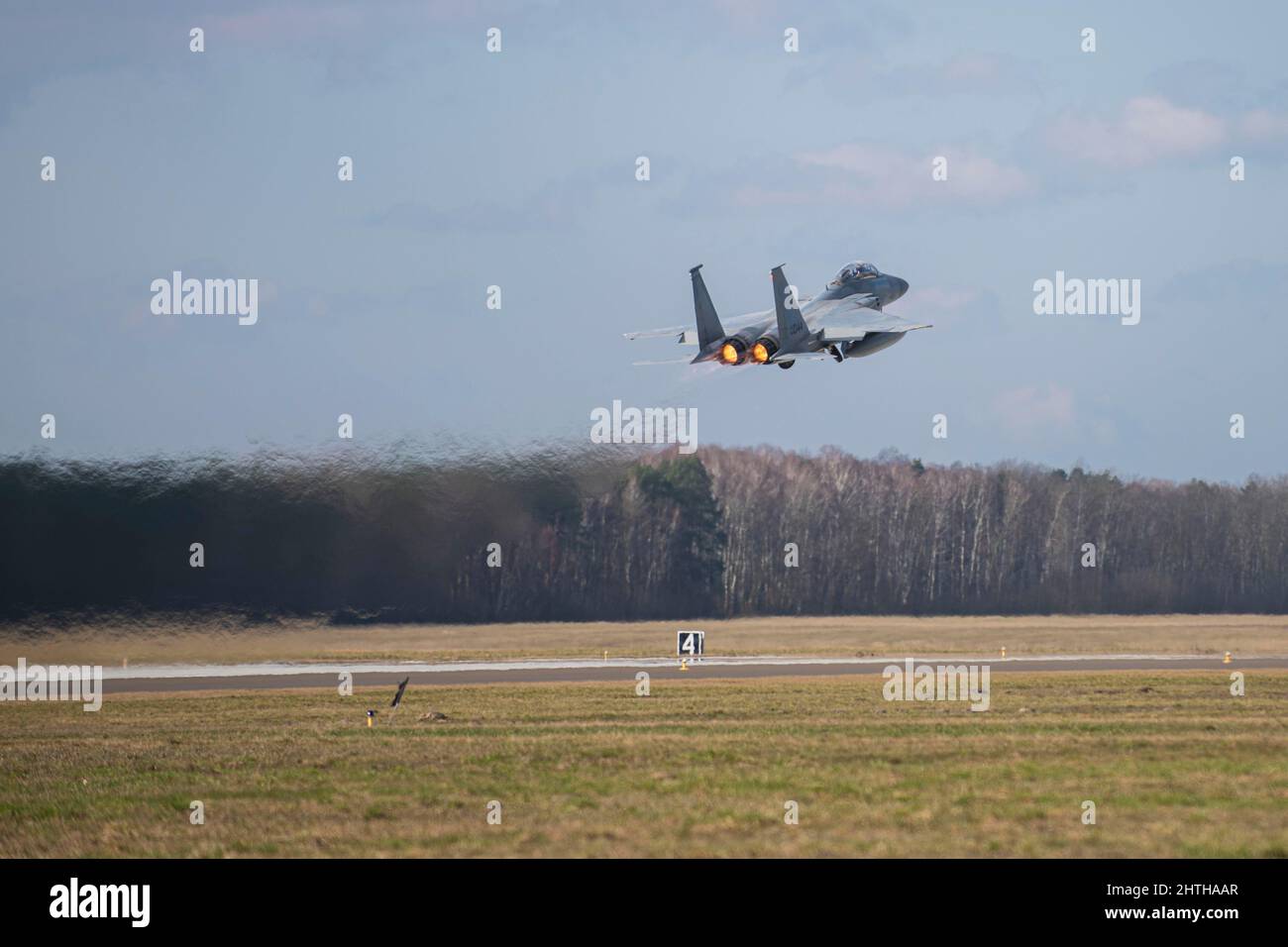 Un aigle F-15C de la Force aérienne des États-Unis du 493rd Fighter ...