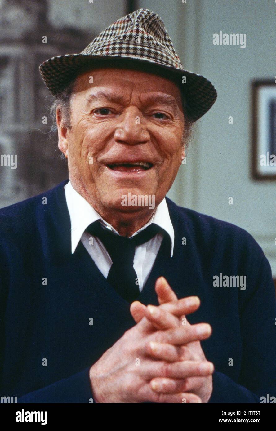 Eddie Constantine, amerikanischer Filmschauspieler und chansonnier BEI ...