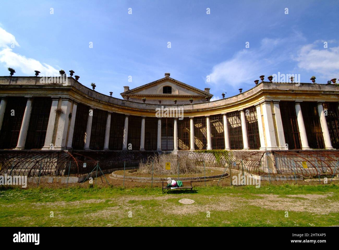 Palazzo torlonia palace Banque de photographies et d’images à haute ...