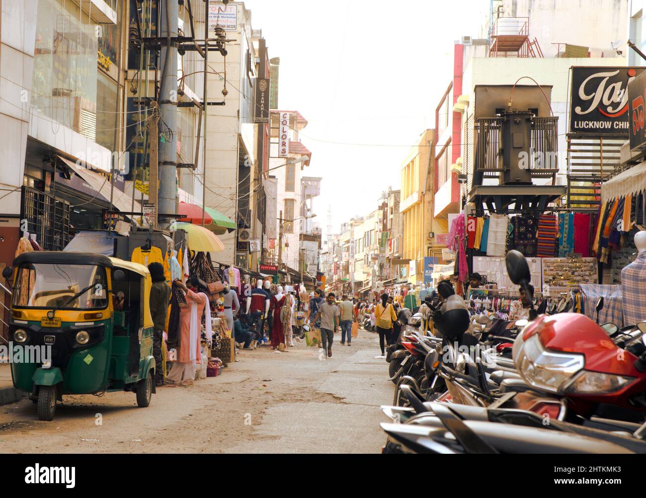 Rue bangalore Banque de photographies et d’images à haute résolution ...