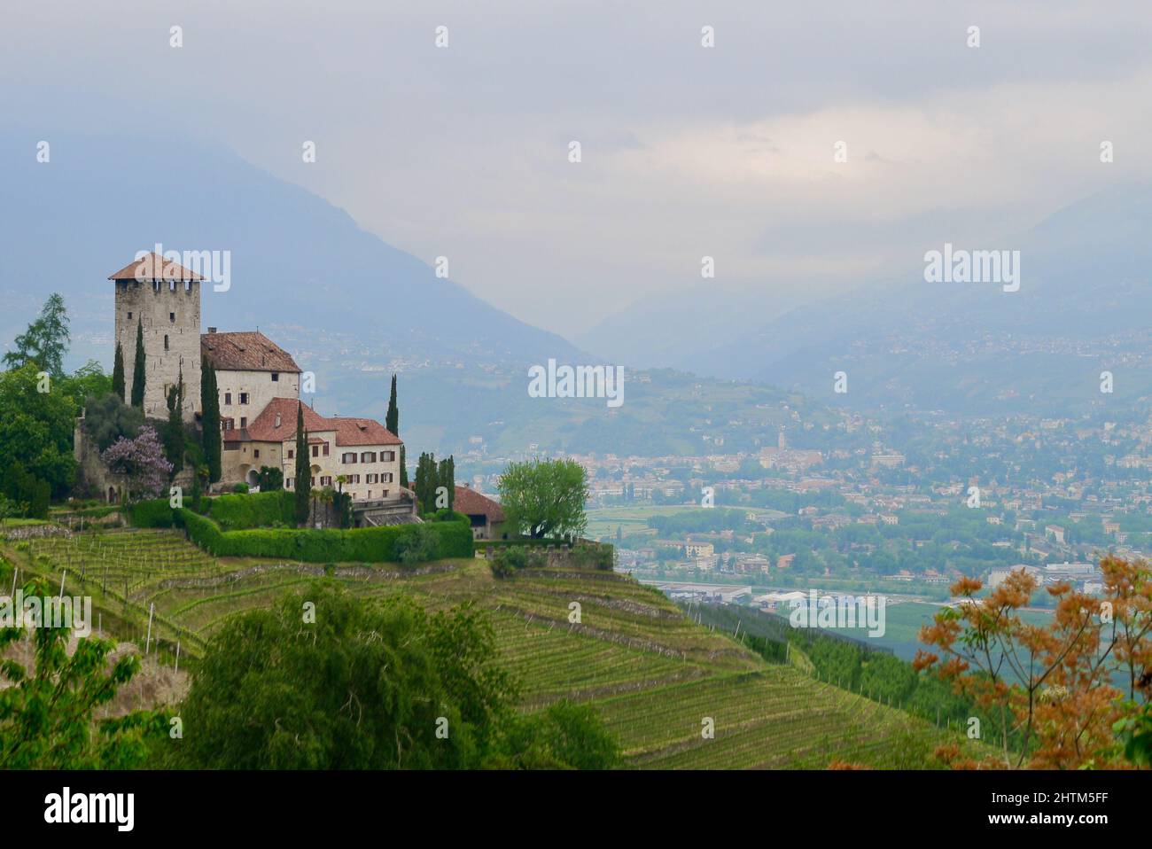 Lebenberg castle Banque de photographies et d’images à haute résolution ...