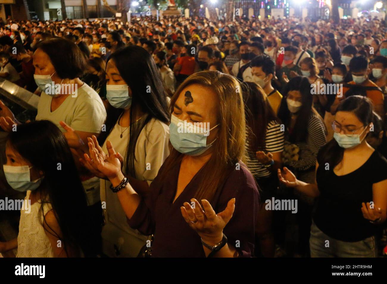 Antipolo City, Rizal, Philippines. 2nd mars 2022. Les dévotés ...