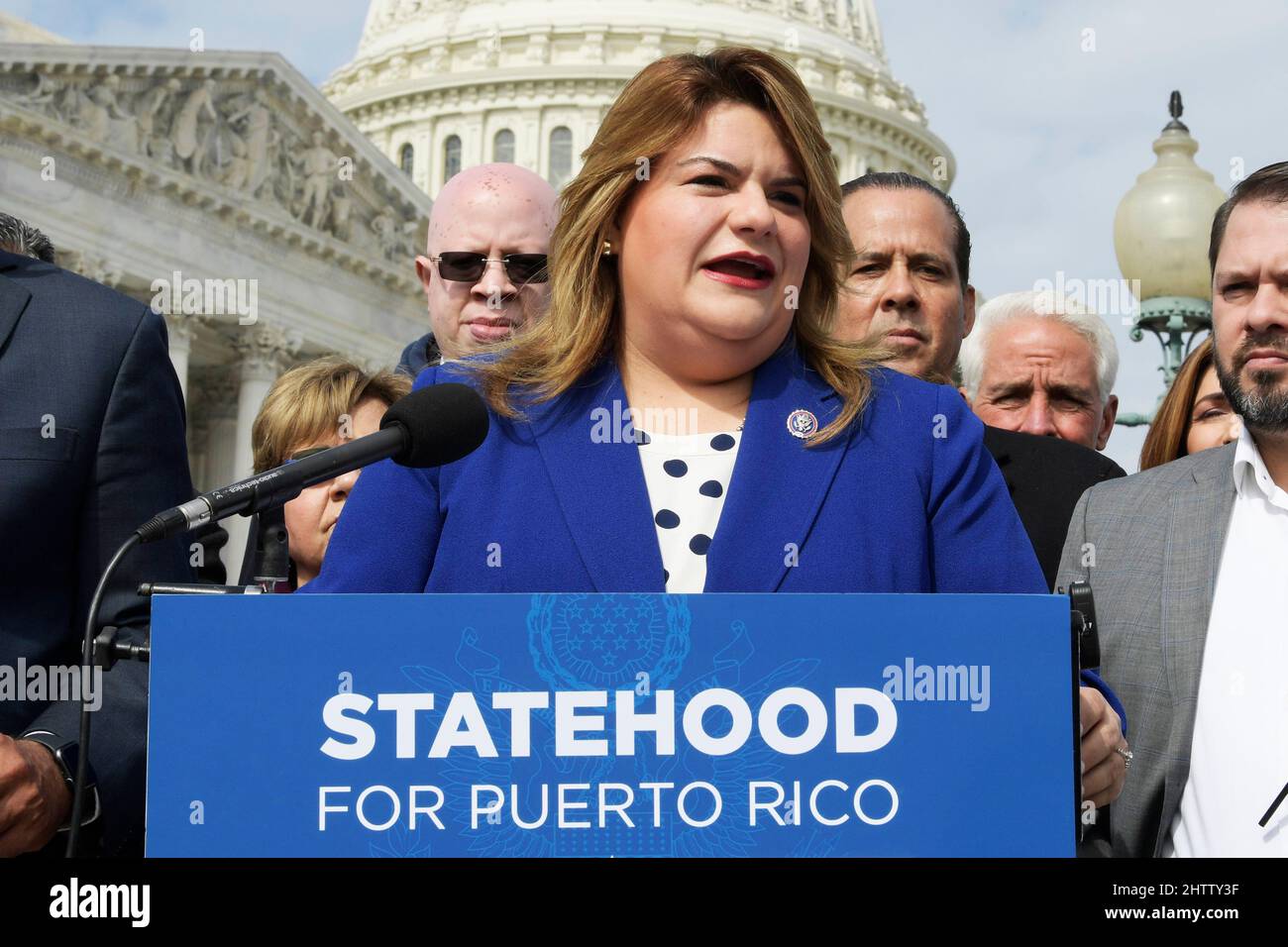 Jennifer gonzalez Banque de photographies et d’images à haute ...