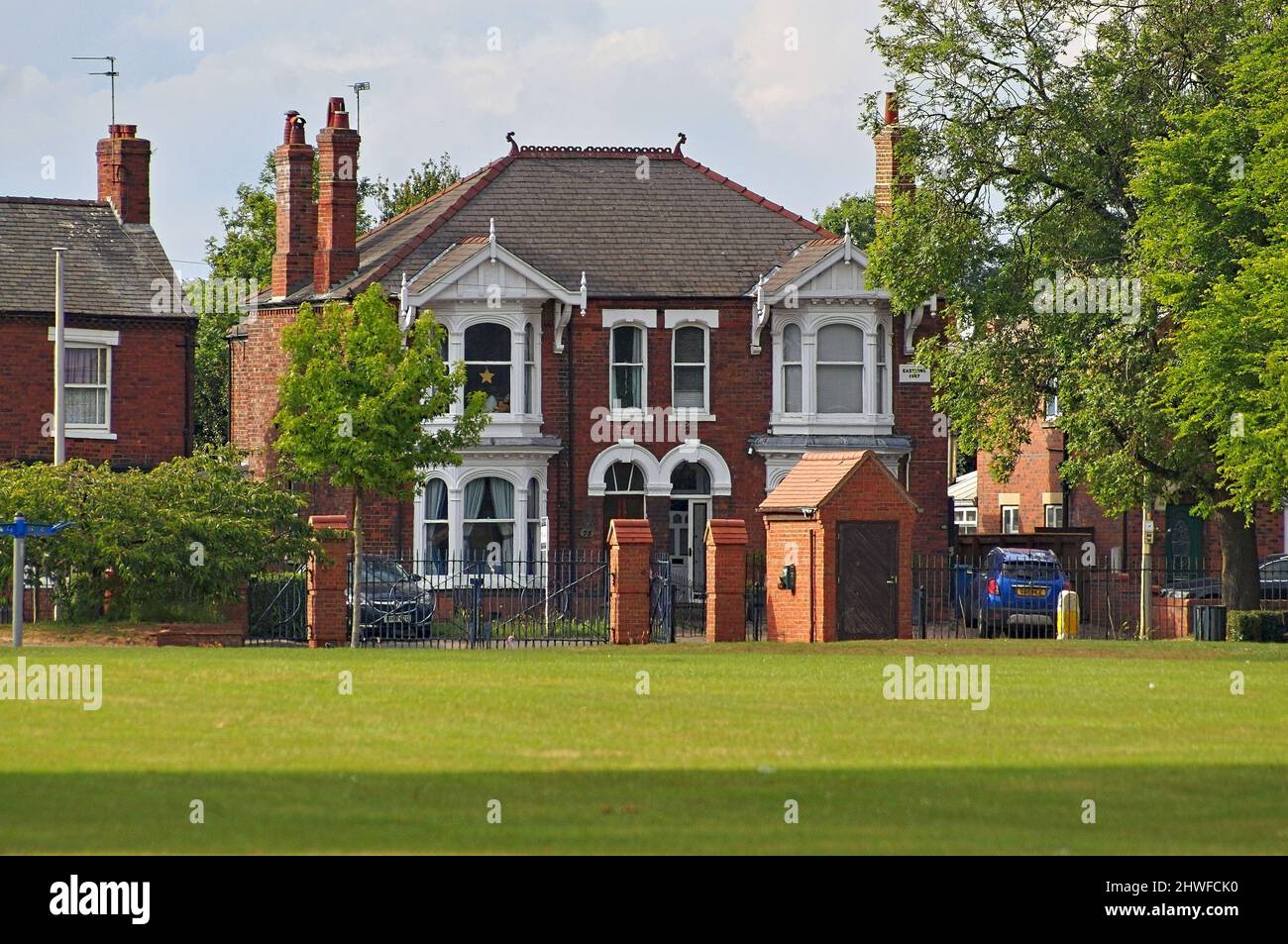 Maison de ville victorienne en briques rouges Banque de photographies ...