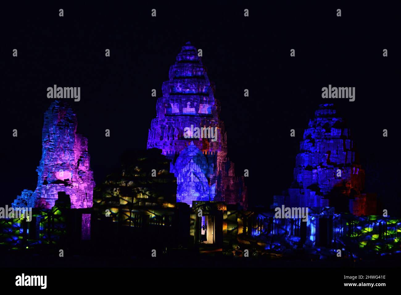Le Festival de Phimai 2021 au Parc historique de Phimai, , le spectacle ...
