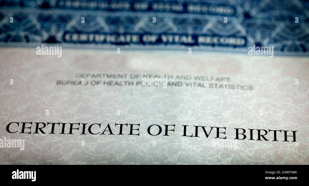 Birth certificate Banque de photographies et d’images à haute résolution - Alamy