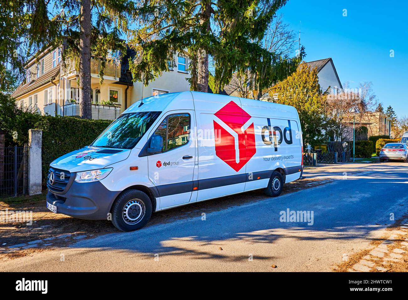 Camion dpd Banque de photographies et d’images à haute résolution - Alamy