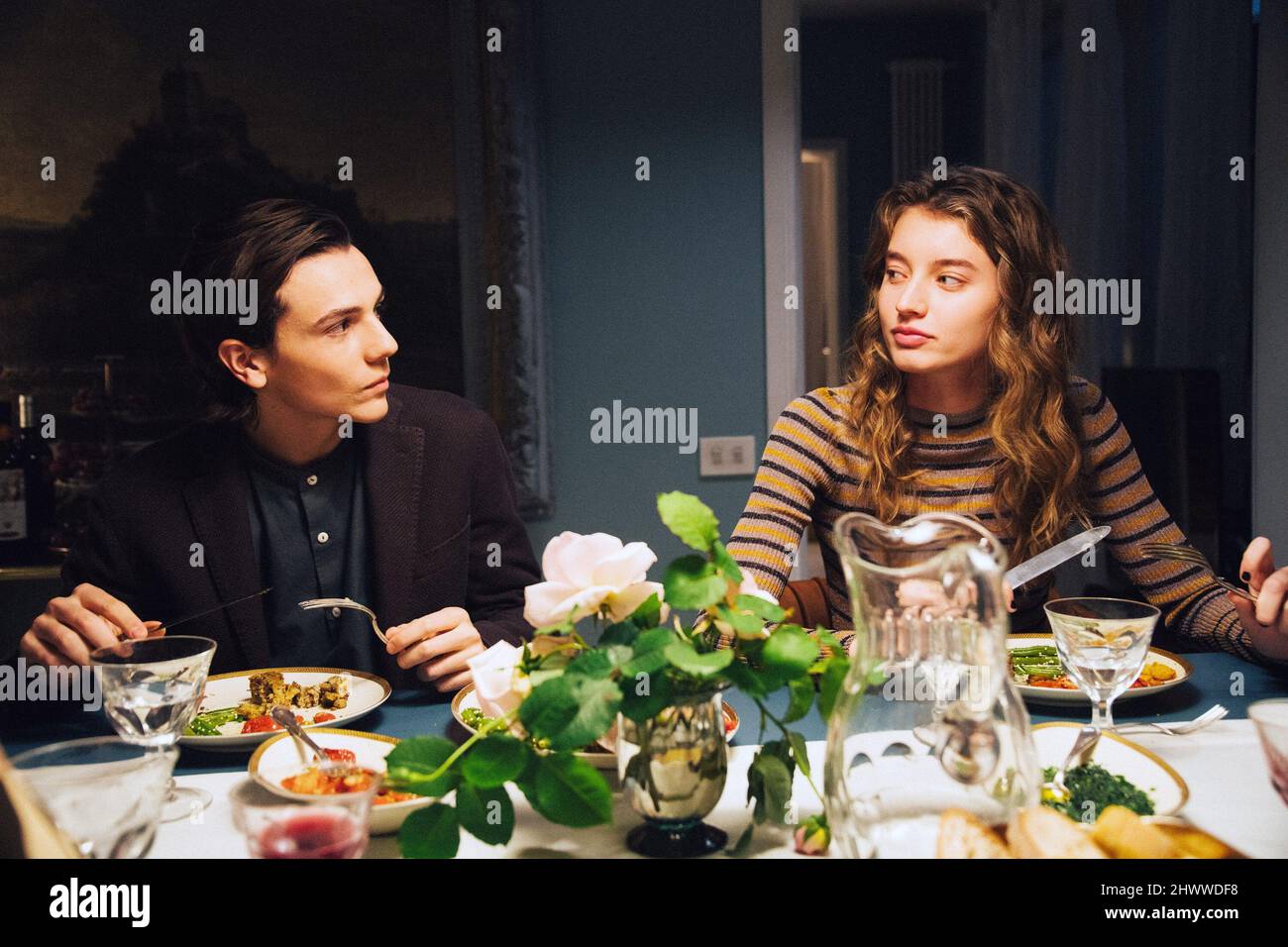 LE FIL INVISIBLE, (alias il FILO INVISIBILE), de gauche à droite ...