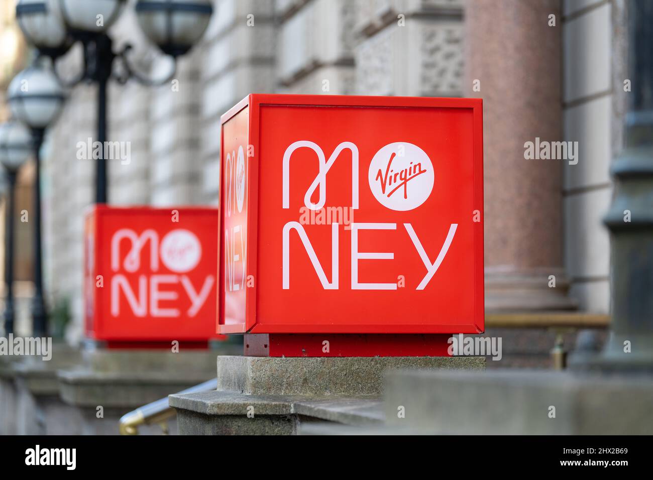 Virgin logo Banque de photographies et d’images à haute résolution - Alamy