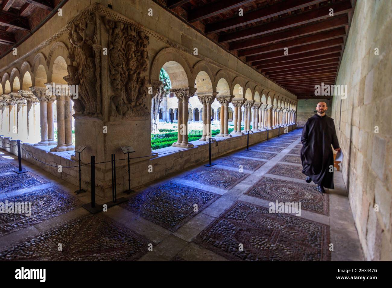 Le monastère de Santo Domingo de Silos. Burgos. L'art roman du cloître ...