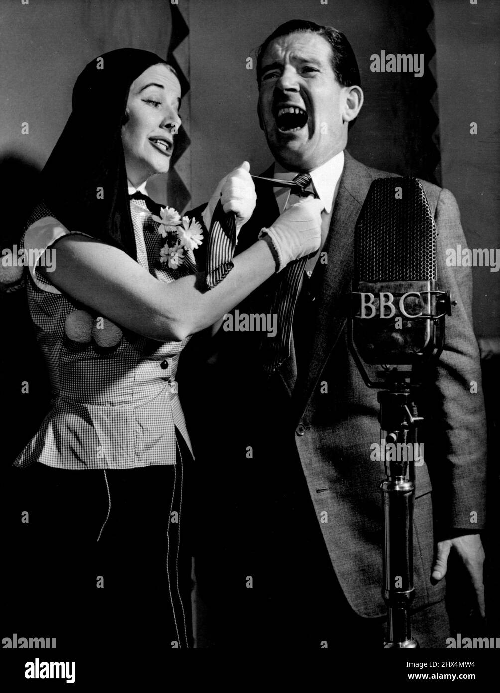 Diffusion hebdomadaire de « ray's A Laugh » sur BBC Home Service. Kitty ...