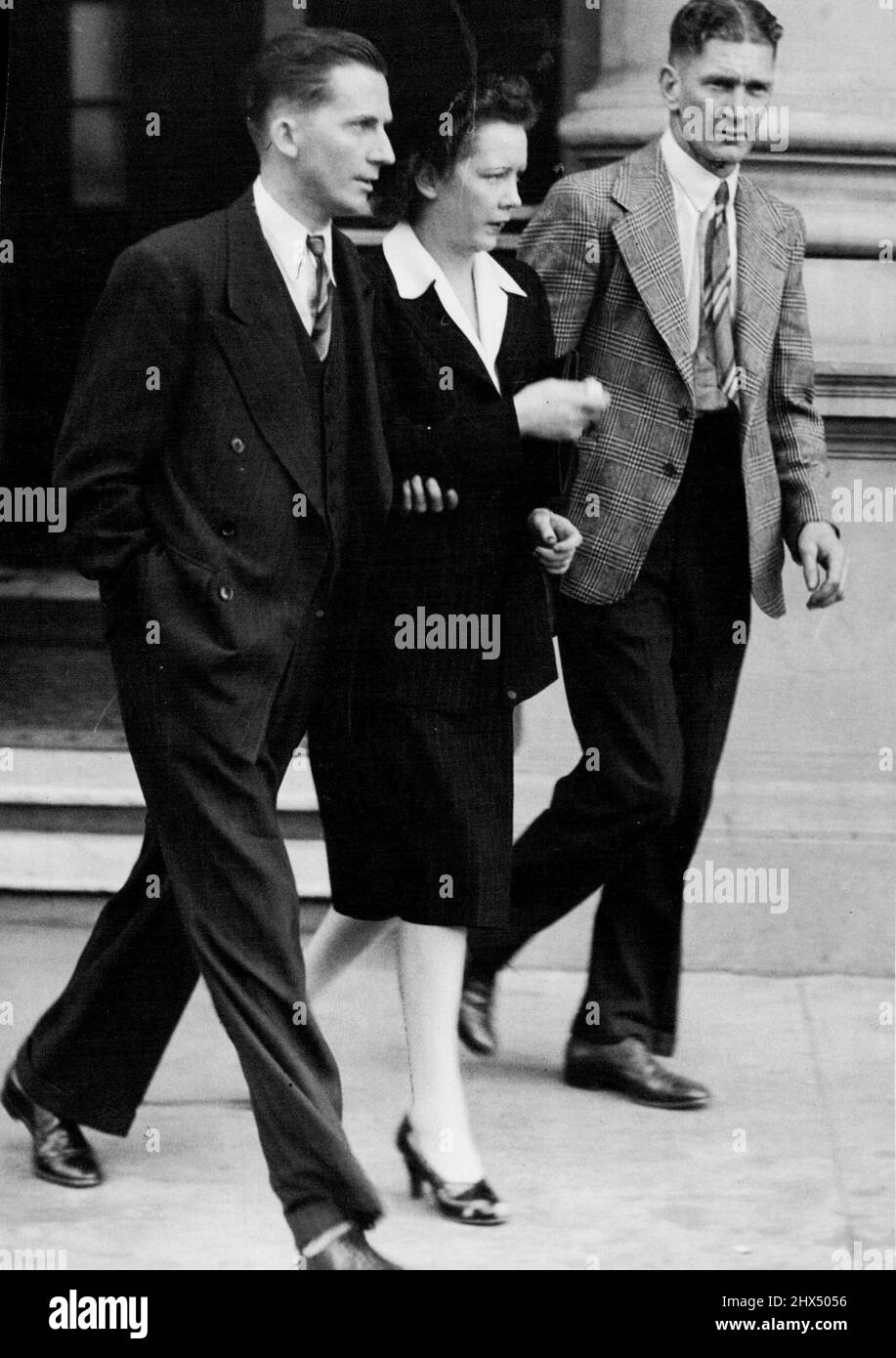 Les parents et les amis du Dr Reginald Stuart Jones, qui est à l ...