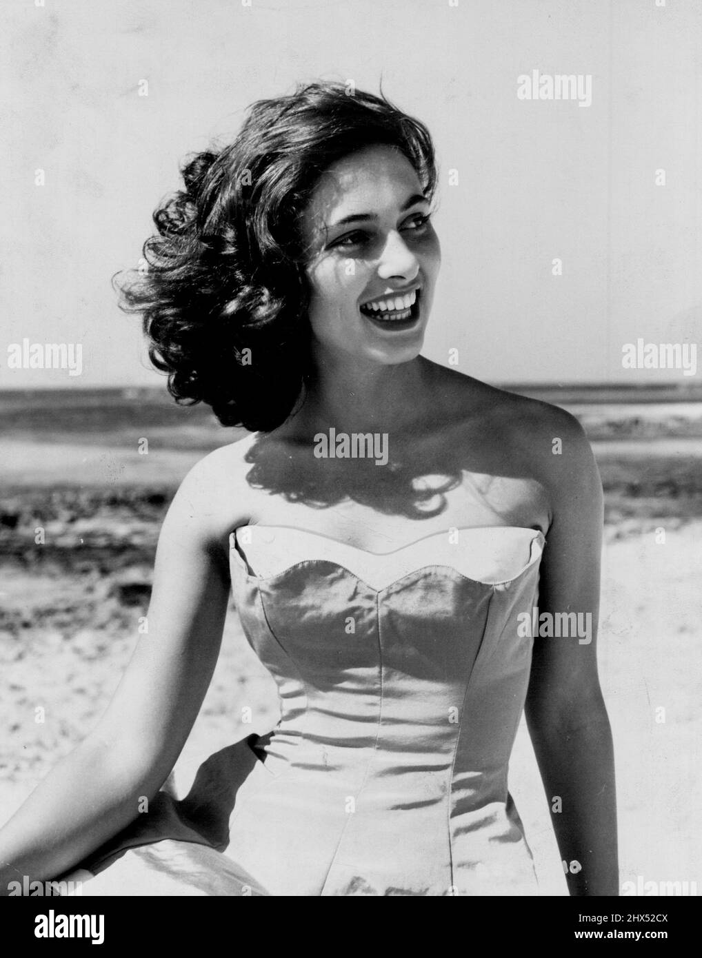 Italian actress beach Banque de photographies et d’images à haute résolution - Alamy