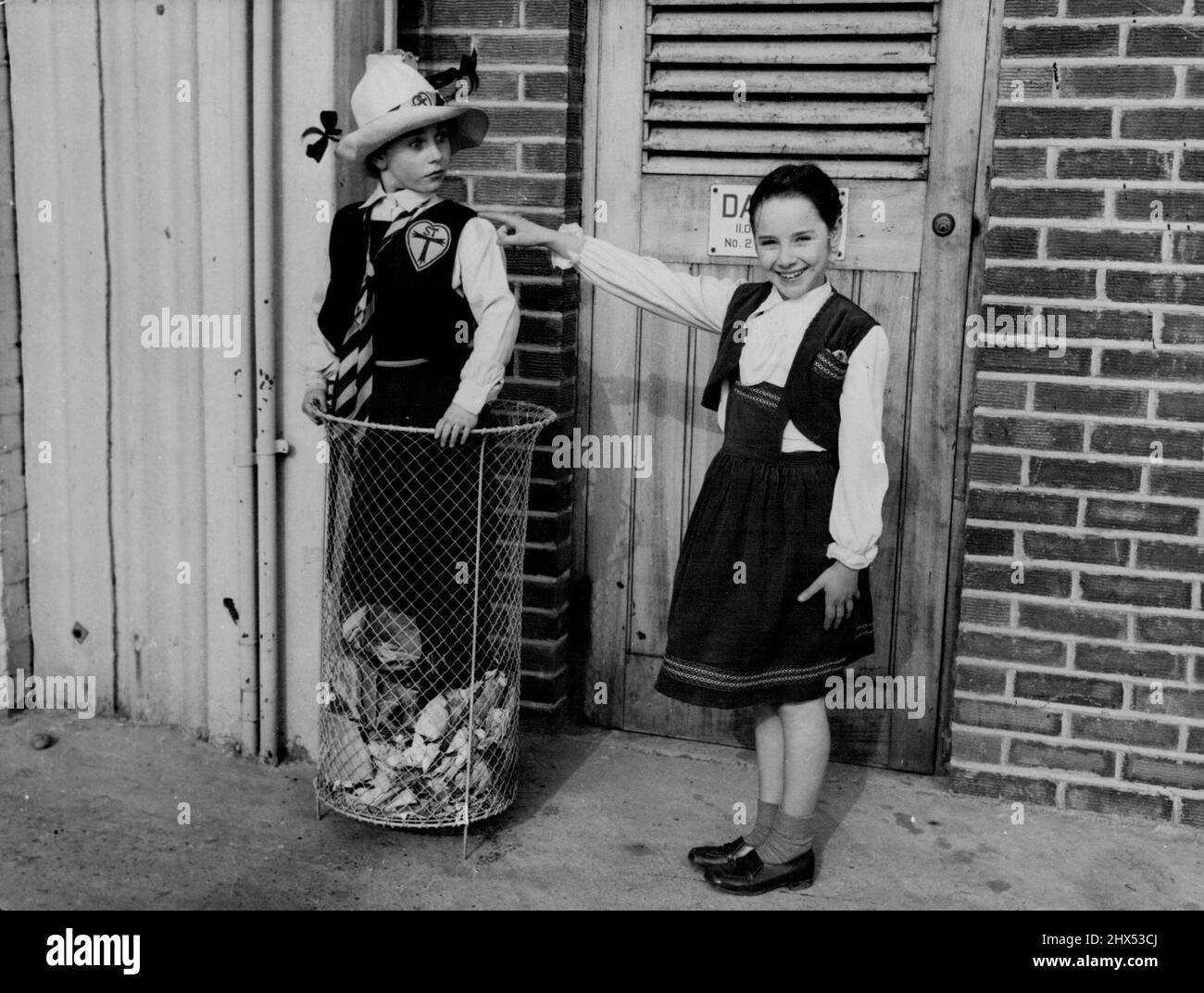 Little Irene French (à gauche), l'un des quatrième-interprètes dans ...