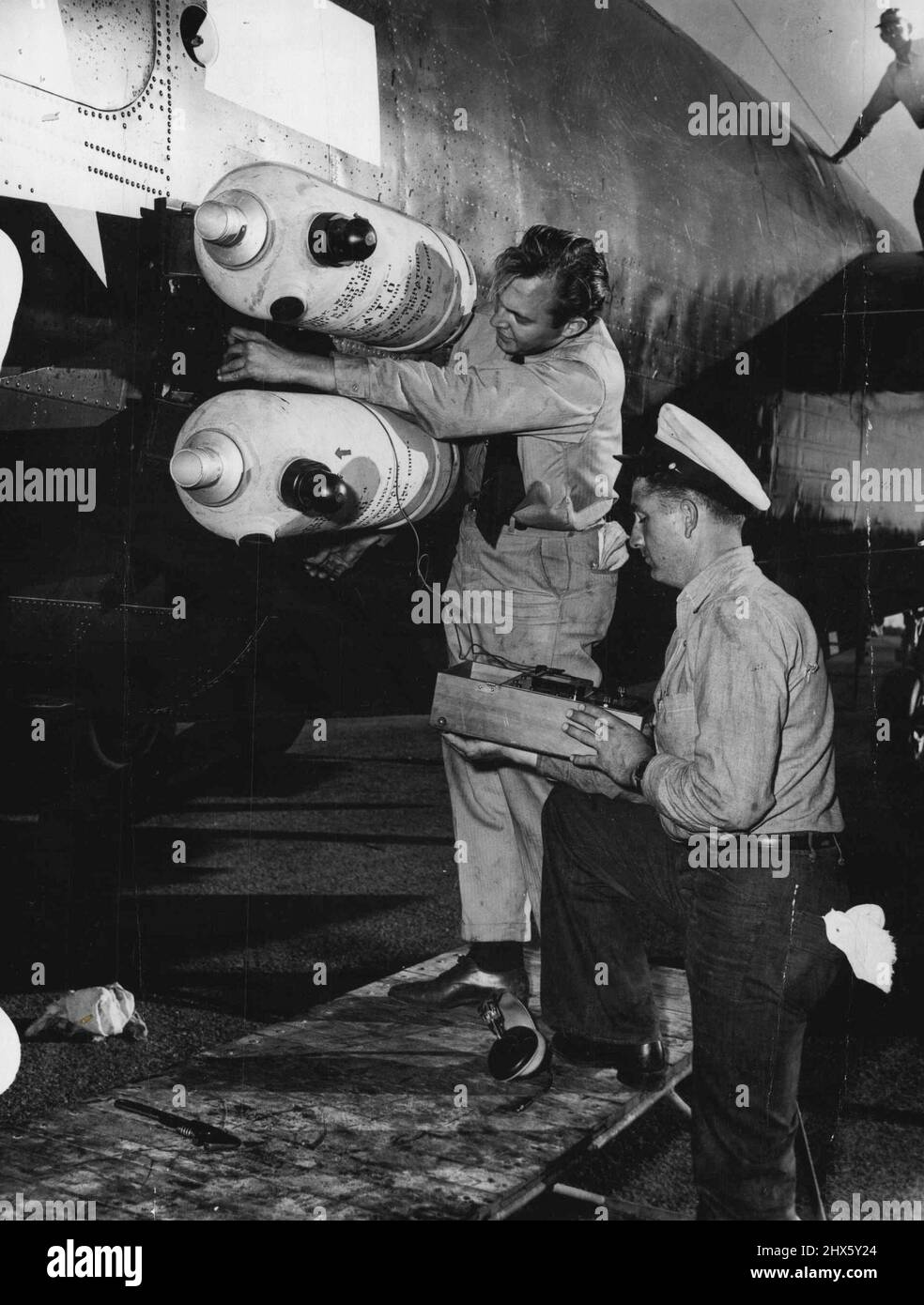 LES ingénieurs DE la Marine AMÉRICAINE de l'aérodrome de Pearce ...