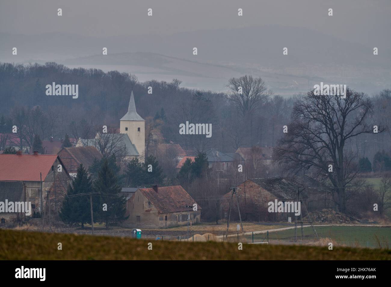 Montagnes sans neige Banque de photographies et d’images à haute ...
