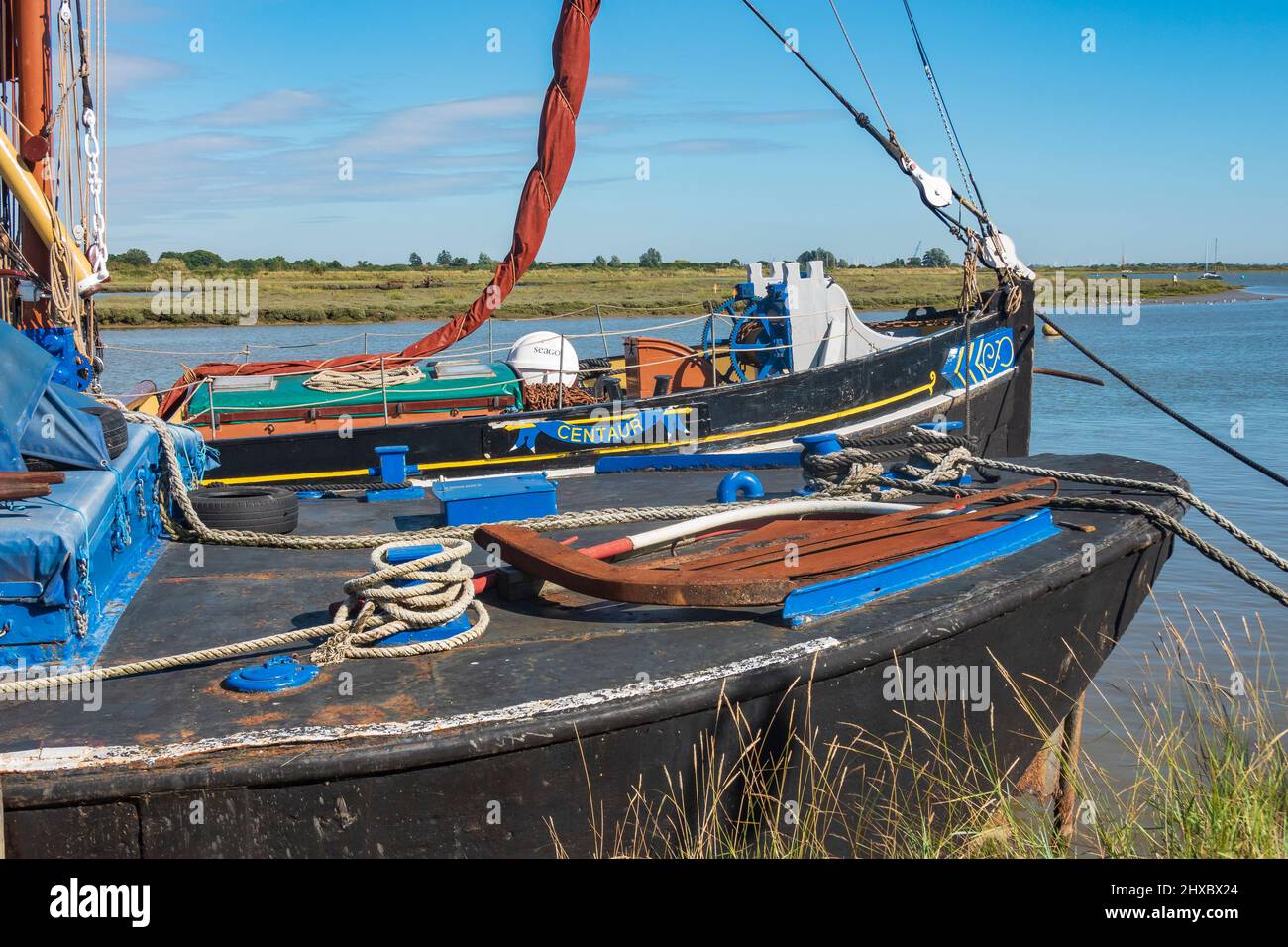 Détails de l'arc sur les barges de la Tamise sur le Hythe on the River ...