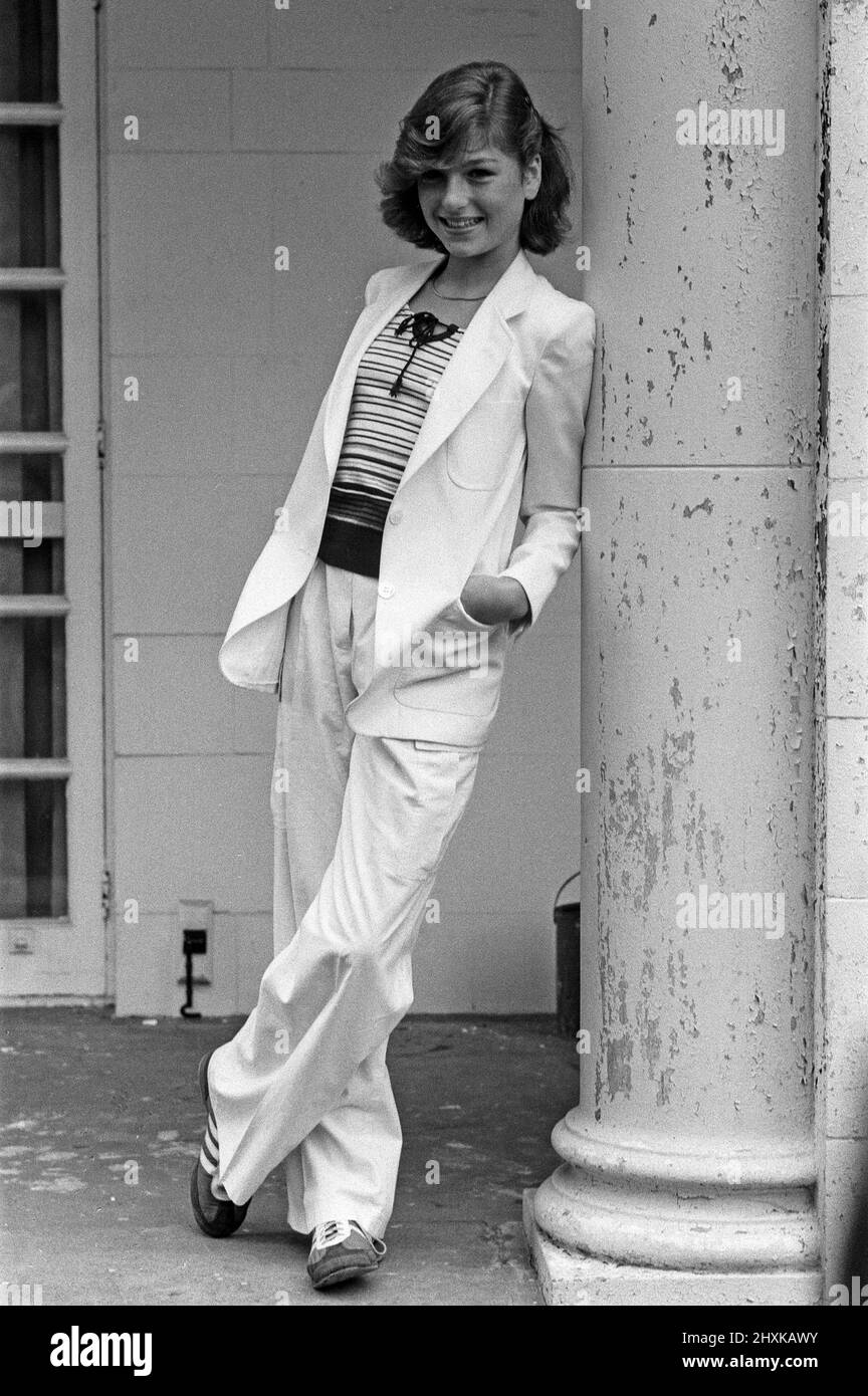 L'actrice Tatum O'Neal, âgée de treize ans, doit jouer la tête dans le ...