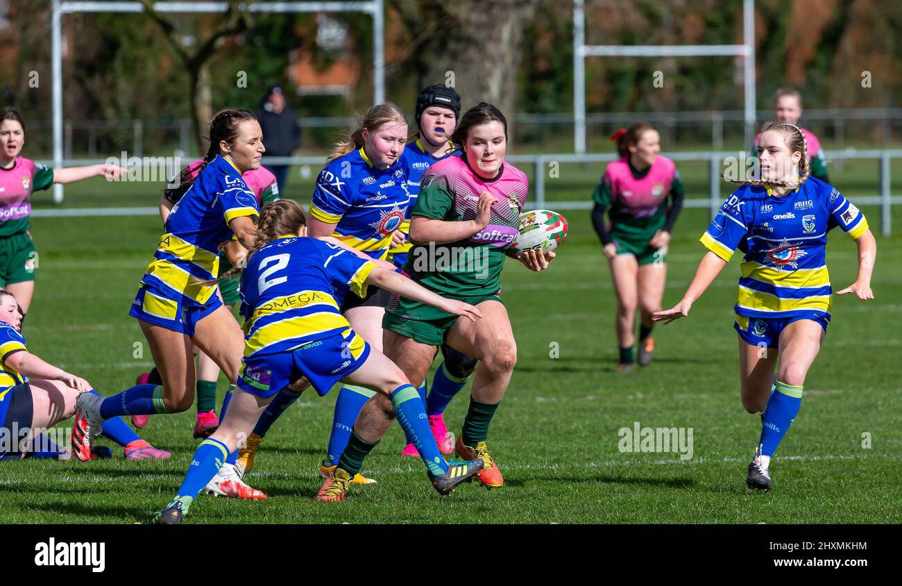 L'équipe de la Ligue de rugby de Warrington Wolves Girls U 16 a ...