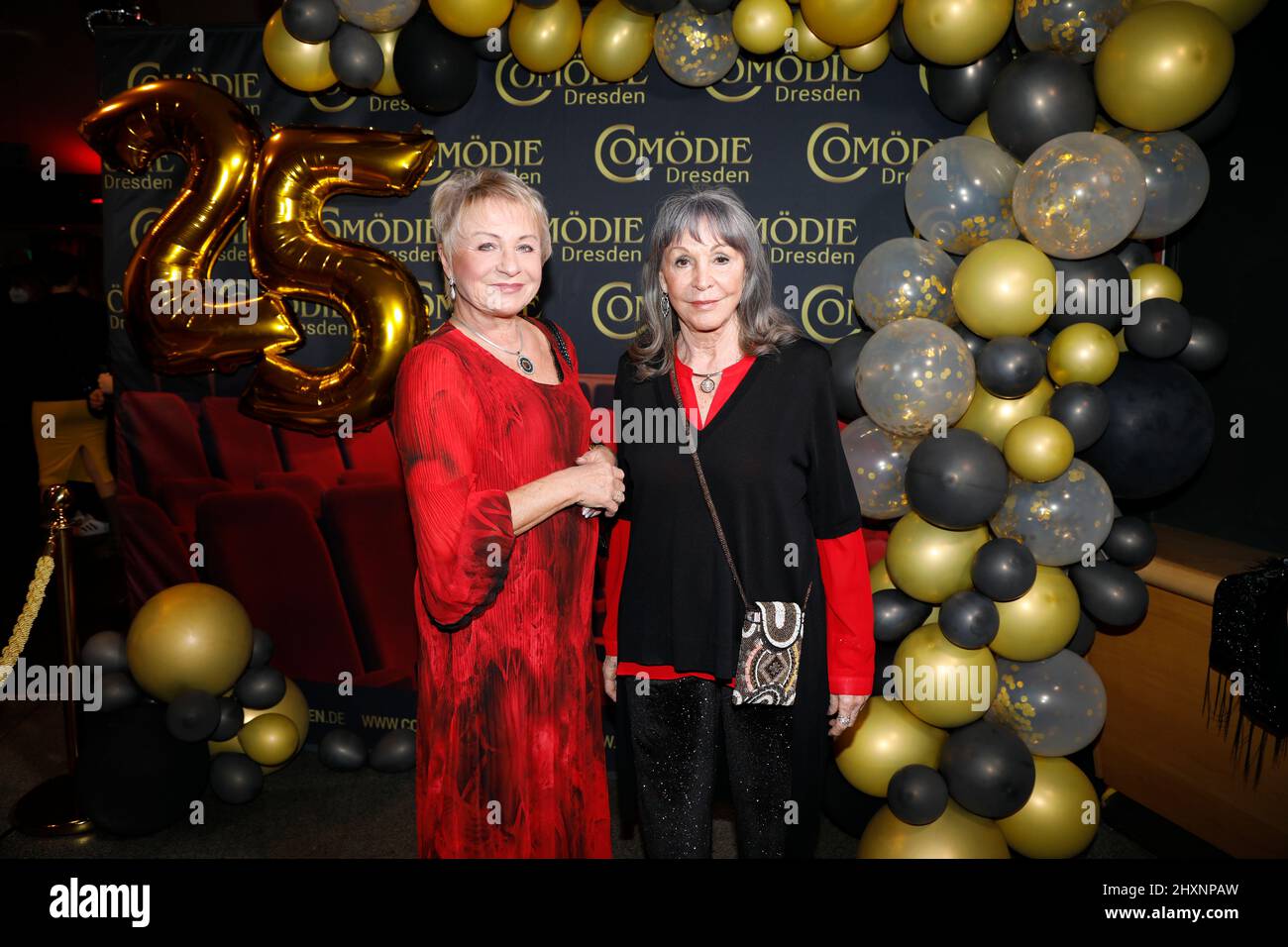 Heidi Weigelt und Uta Schorn BEI der Premiere: ALLES BESTE! 25 Jahre ...