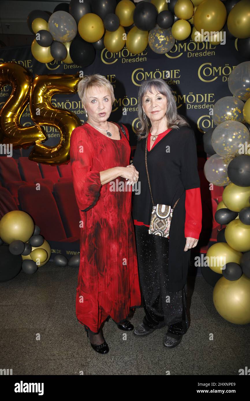 Heidi Weigelt und Uta Schorn BEI der Premiere: ALLES BESTE! 25 Jahre ...