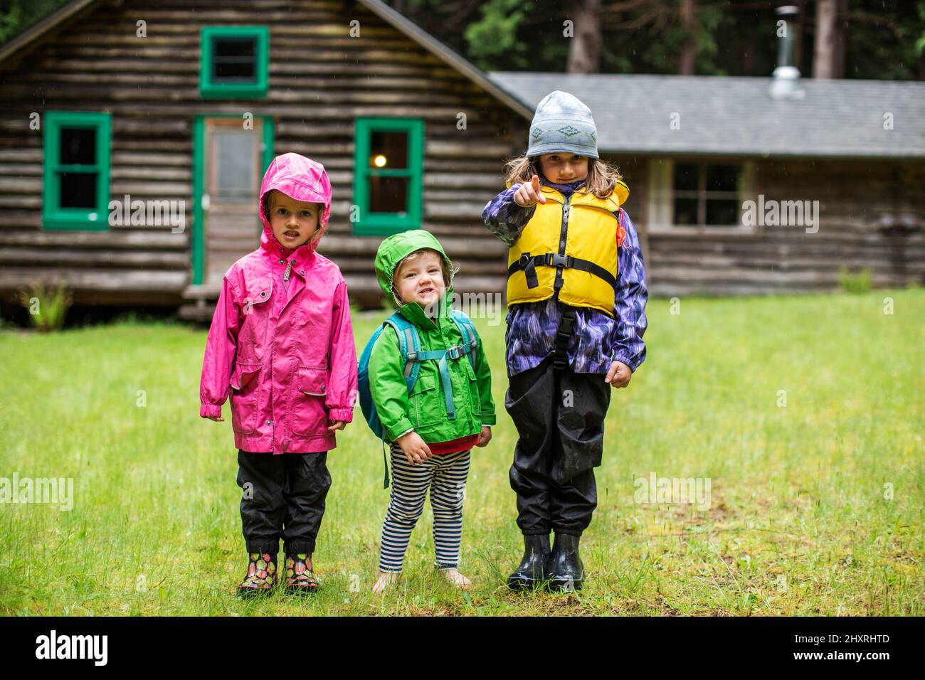 Jolis enfants sauvages Banque de photographies et d’images à haute ...