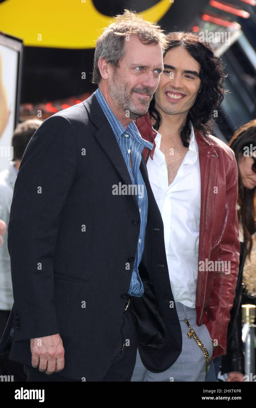 Hugh Laurie et Russell Brand lors de la première du nouveau film de ...