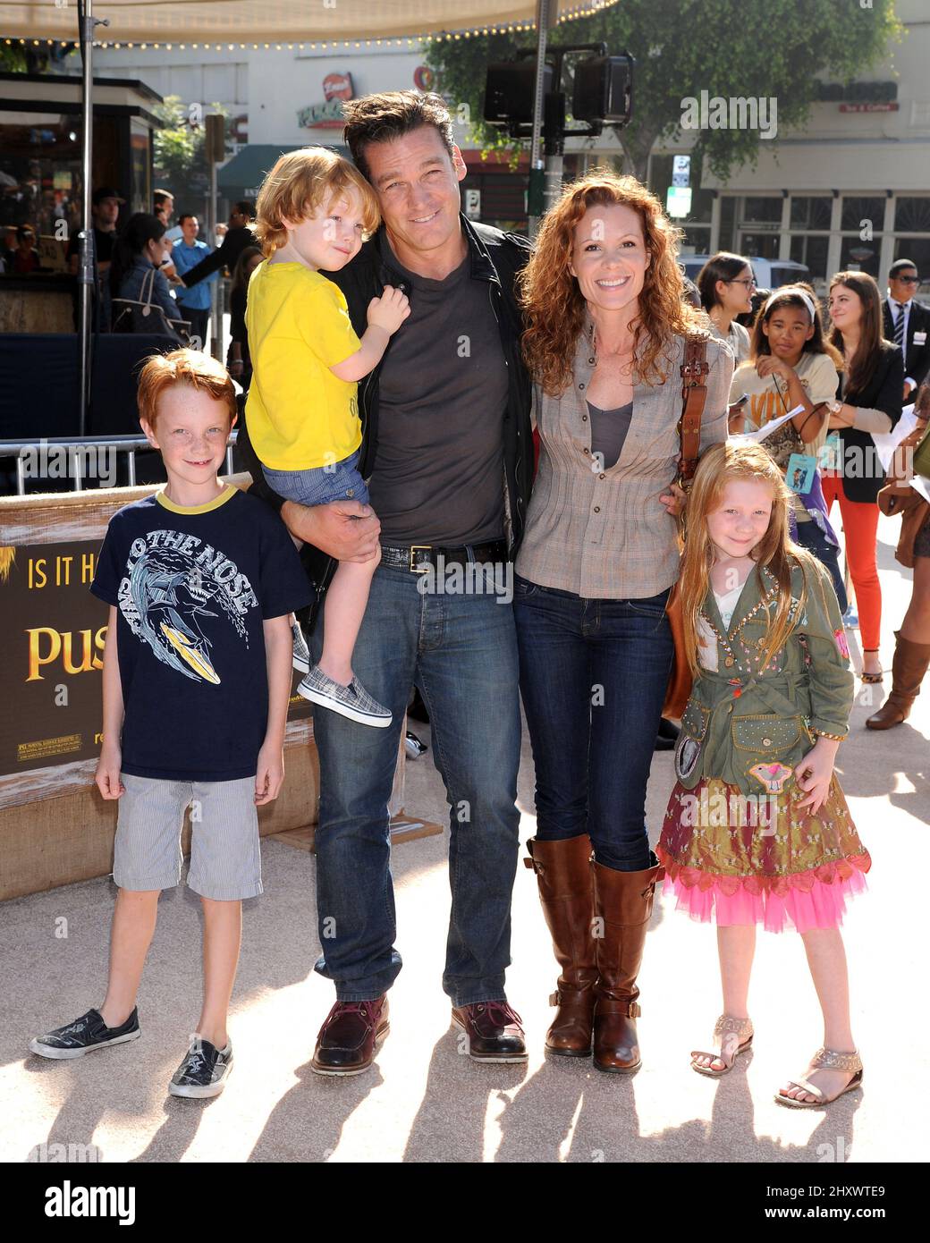 Bart Johnson, Robyn Lively, les enfants Baylen, Kate et Wyatt lors de ...