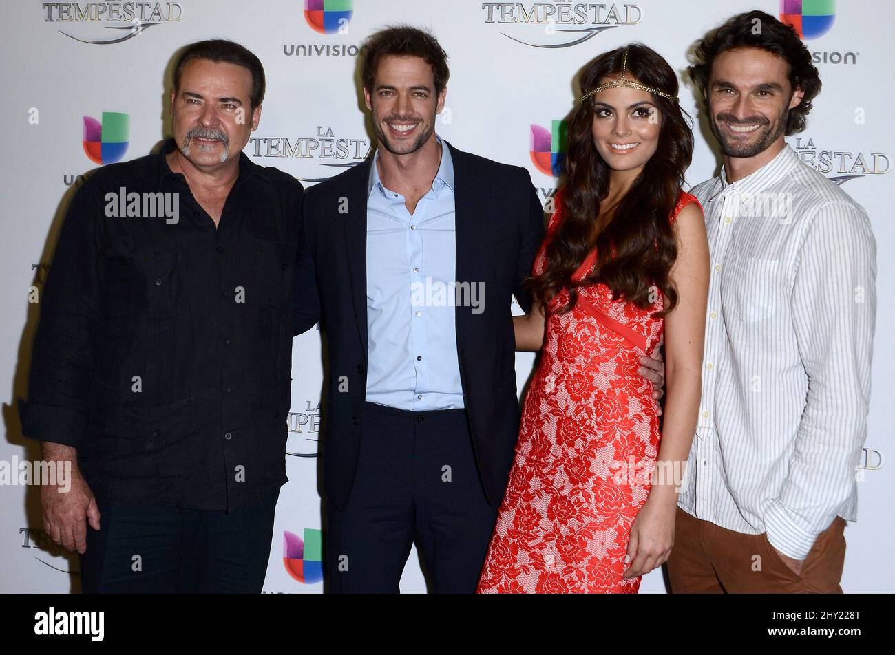 Cesar Evora, William Levy, Ximena Navarrete, Ivan Sanchez participant à ...