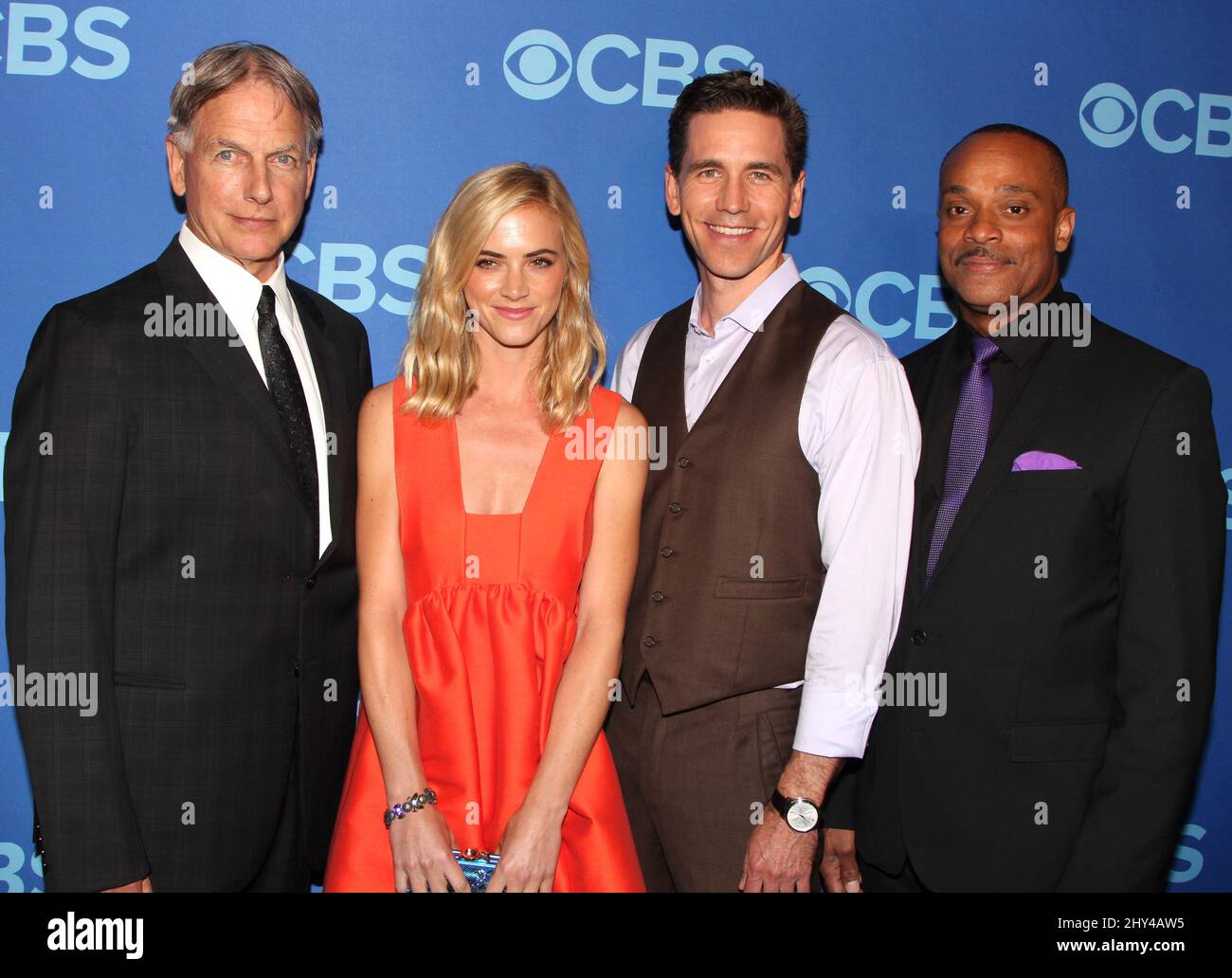 Mark Harmon, Emily Wickersham, Brian Dietzen et Rocky Carroll assistent ...
