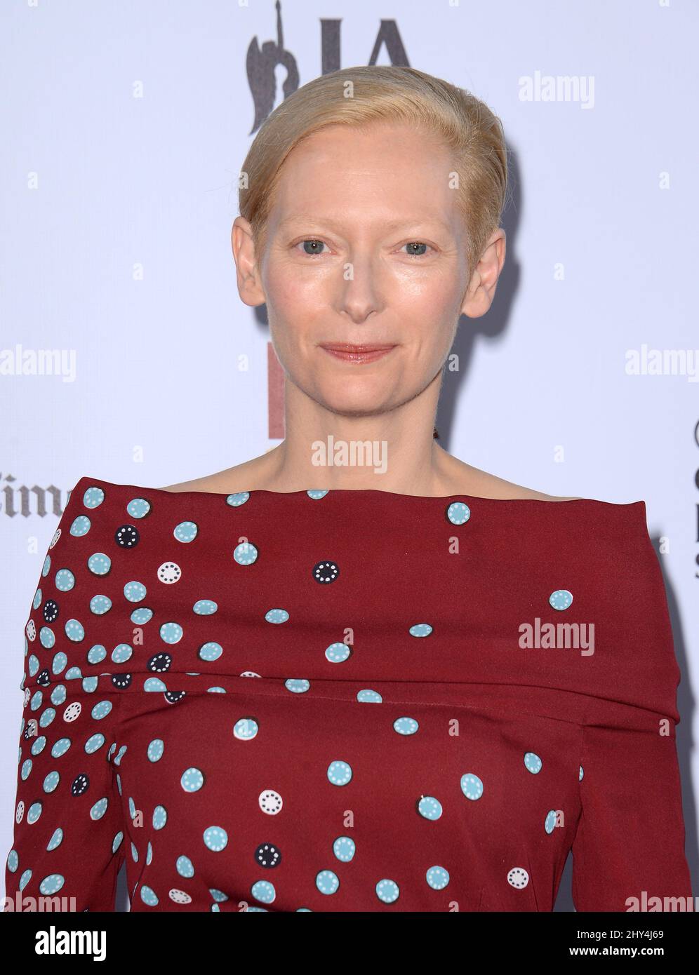 Tilda Swinton assiste à la première soirée d'ouverture de 'Snowpiercer ...