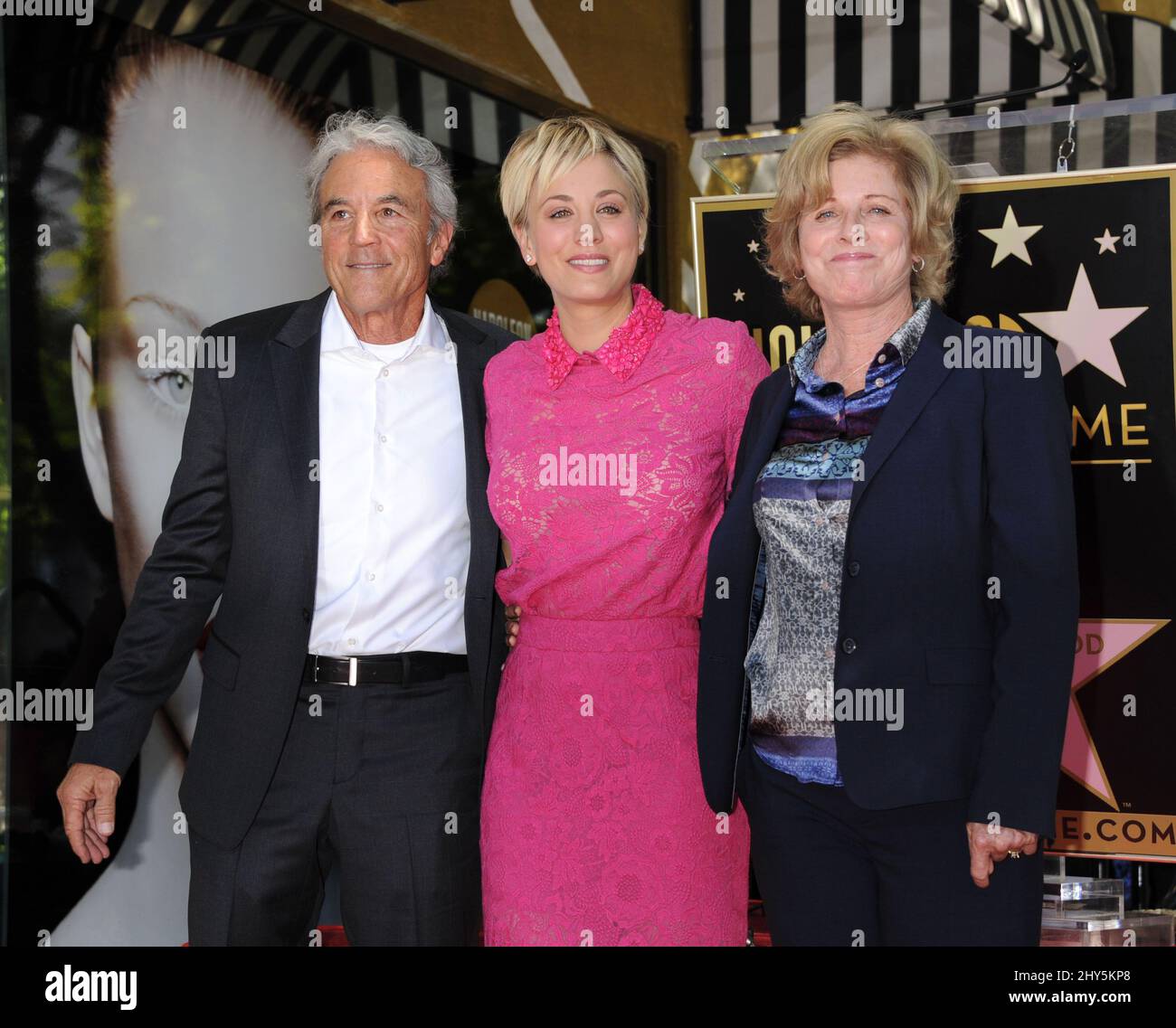 Kaley cuoco and gary cuoco Banque de photographies et d’images à haute ...