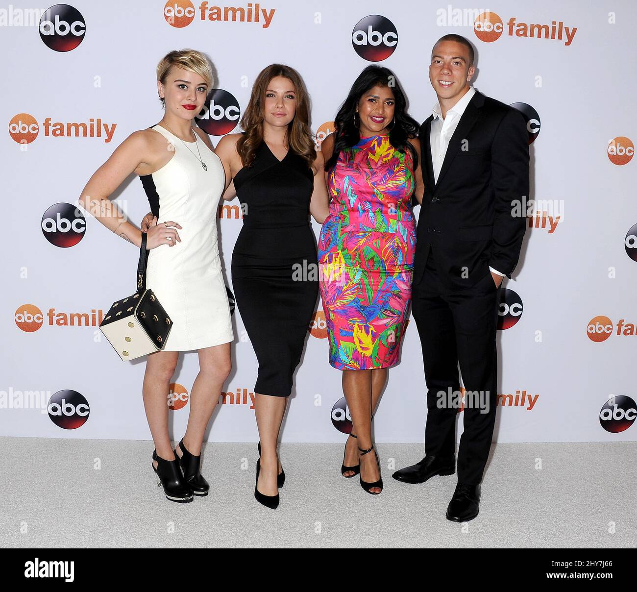 Jordan Hinson, Paige Spara, Punam Patel et Matt Murray le groupe de ...