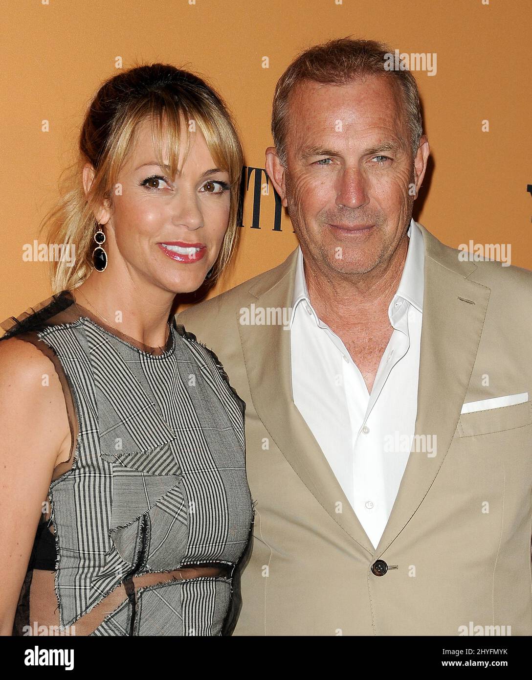 Christine Baumgartner et Kevin Costner à la première mondiale de ...