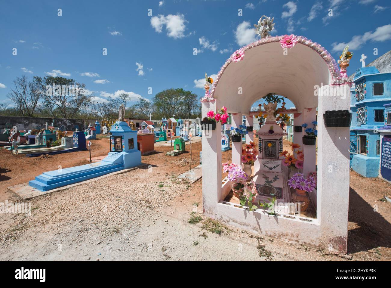 Hoctun cemetery Banque de photographies et d’images à haute résolution ...