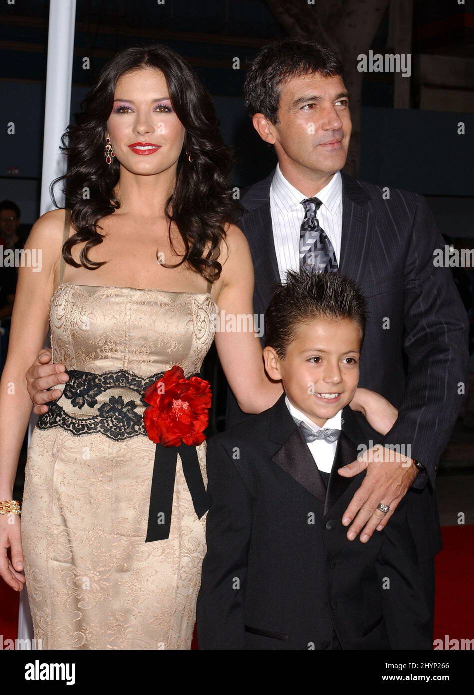 Catherine Zeta-Jones, Antonio Banderas et Adrian Alonso assistent à la ...