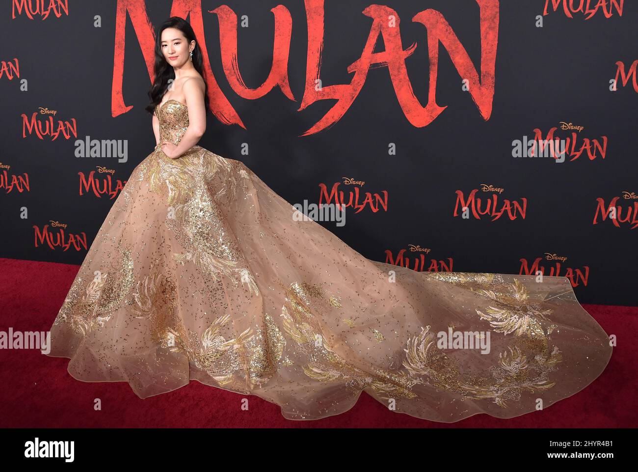 Liu yifei mulan Banque de photographies et d’images à haute résolution ...