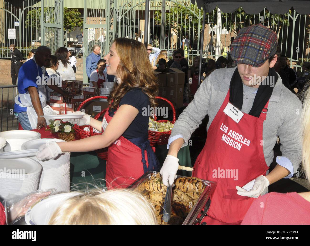 Jennifer Love Hewitt et Ross McCall assistent aux repas annuels de la ...