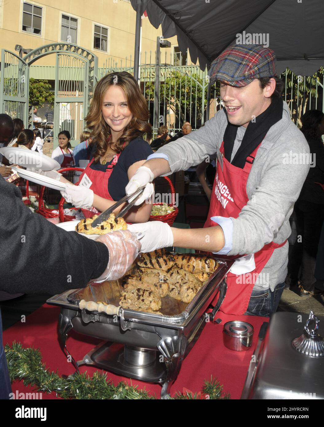 Jennifer Love Hewitt et Ross McCall assistent aux repas annuels de la ...